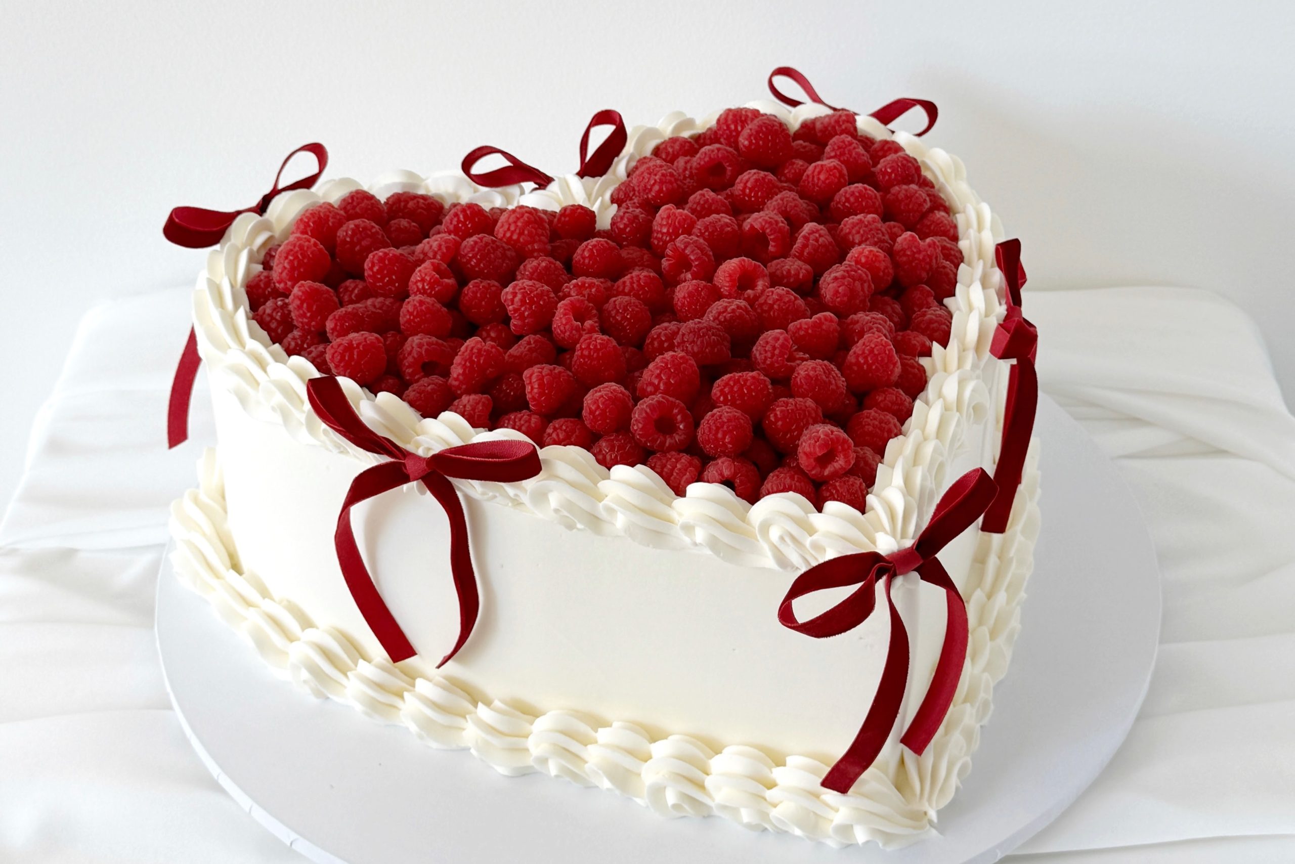 Contact Savvy Fare - Savvy Fare Cake and Dessert